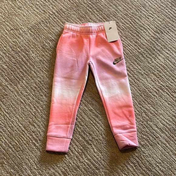 Nike | Bottoms | Girls Nike Sweatpants | Poshmark